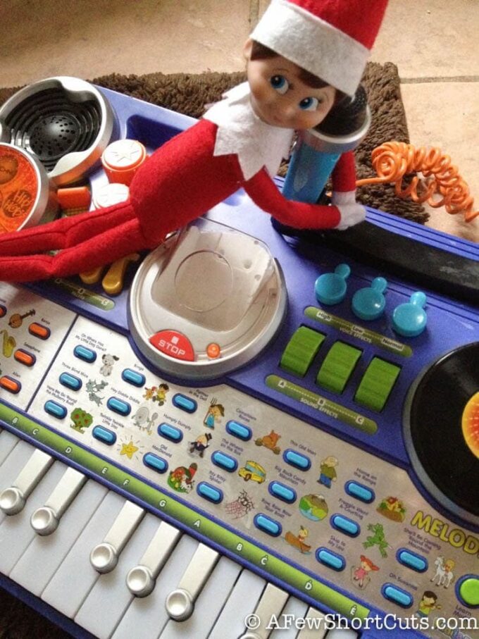 Elf on the Shelf: Rock Star - A Few Shortcuts