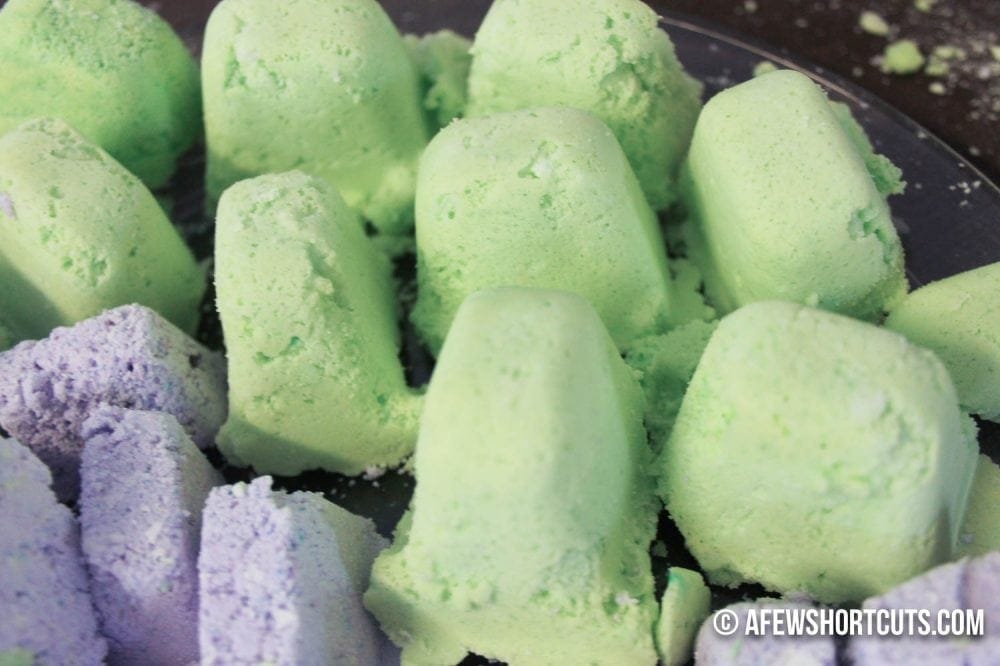 DIY Fizzy Bath Bombs with Essential Oils - A Few Shortcuts