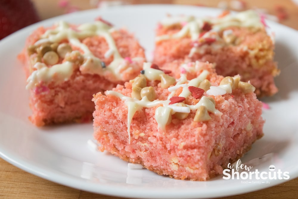 Gooey Strawberry Magic Bars Recipe - A Few Shortcuts