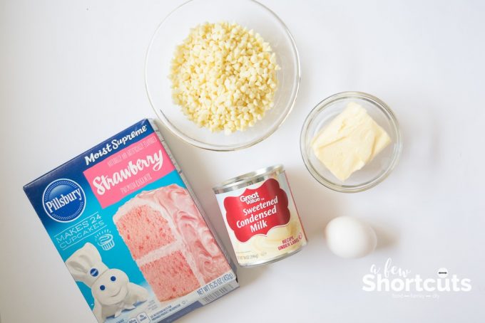 Gooey Strawberry Magic Bars Recipe - A Few Shortcuts