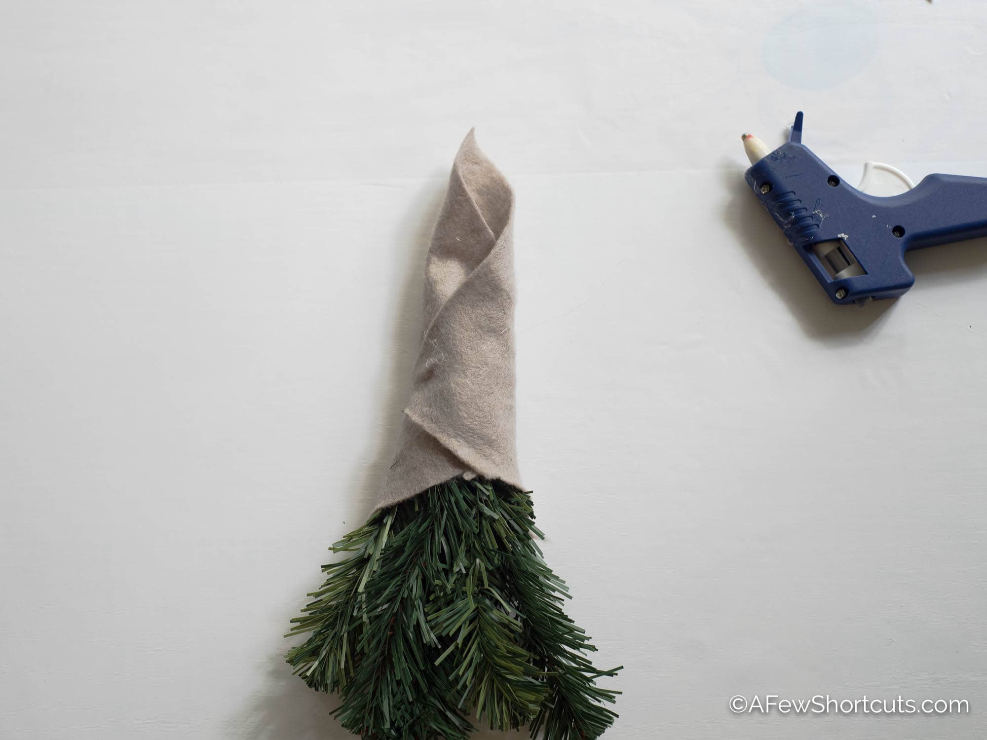 DIY Greenery Christmas Gnomes - A Few Shortcuts