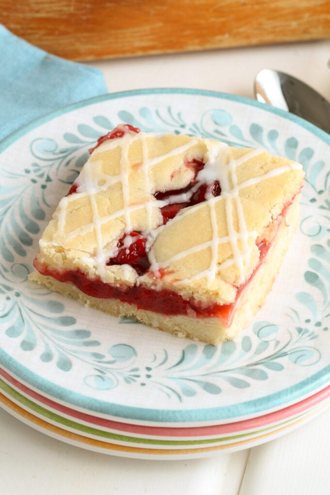 Easy Cherry Bars With Glaze Recipe - A Few Shortcuts