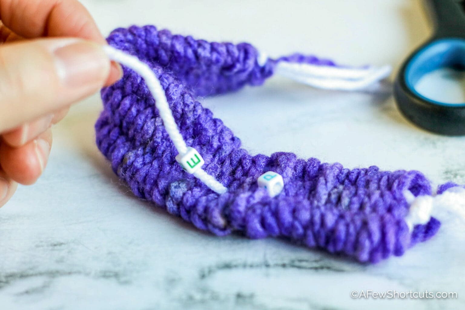 Straw Weaving Bracelets - Fun Kids Craft - A Few Shortcuts