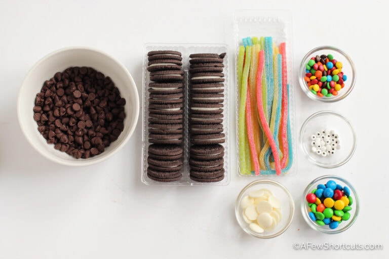 Fun & Easy Penguin Oreos Treat Recipe - A Few Shortcuts